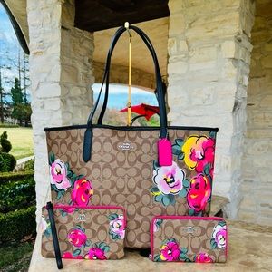 Coach | Bags | Coach Vintage Floral Roses Handbagwalletwristlet Nwt ...